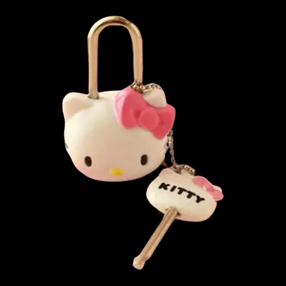 Hello Kitty | Accessories | Hello Kitty Padlock With Keynwt | Poshmark